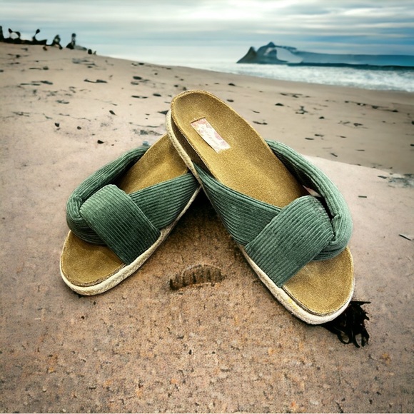 Band of Gypsies | Shoes | New Band Of Gypsies Corduroy Flip Flop ...